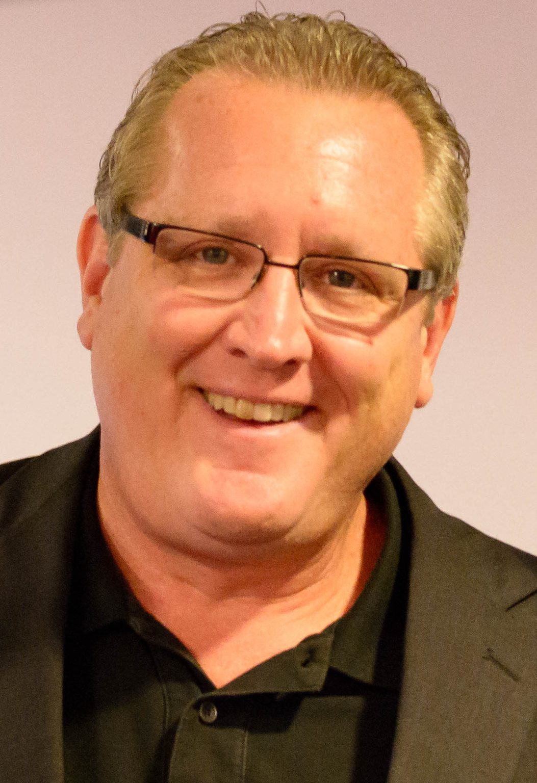 Why influencers are important – Interview with best-selling author Mark ...